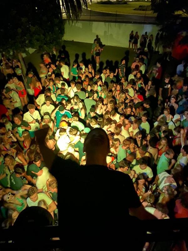 The Monday Sessions - Lighting Equipment Hire - PartiesAndCelebrations