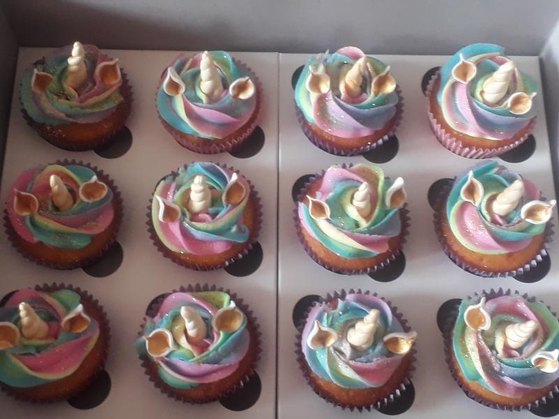 Crazee Cupcakes - Birthday Cakes - PartiesAndCelebrations